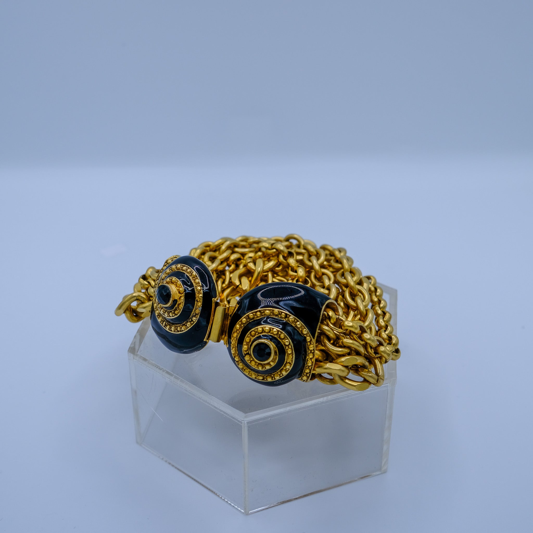 Snap Dragon – Upper East Vintage